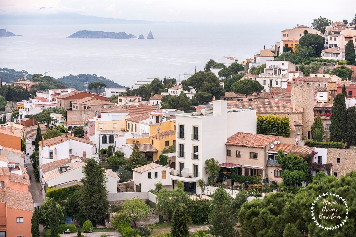 Begur - Rincones mágicos de agua azul turquesa, en el corazón del Baix ...